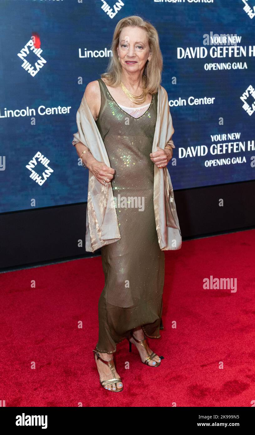 Jamie Bernstein attends New York Philharmonic gala celebrating opening ...