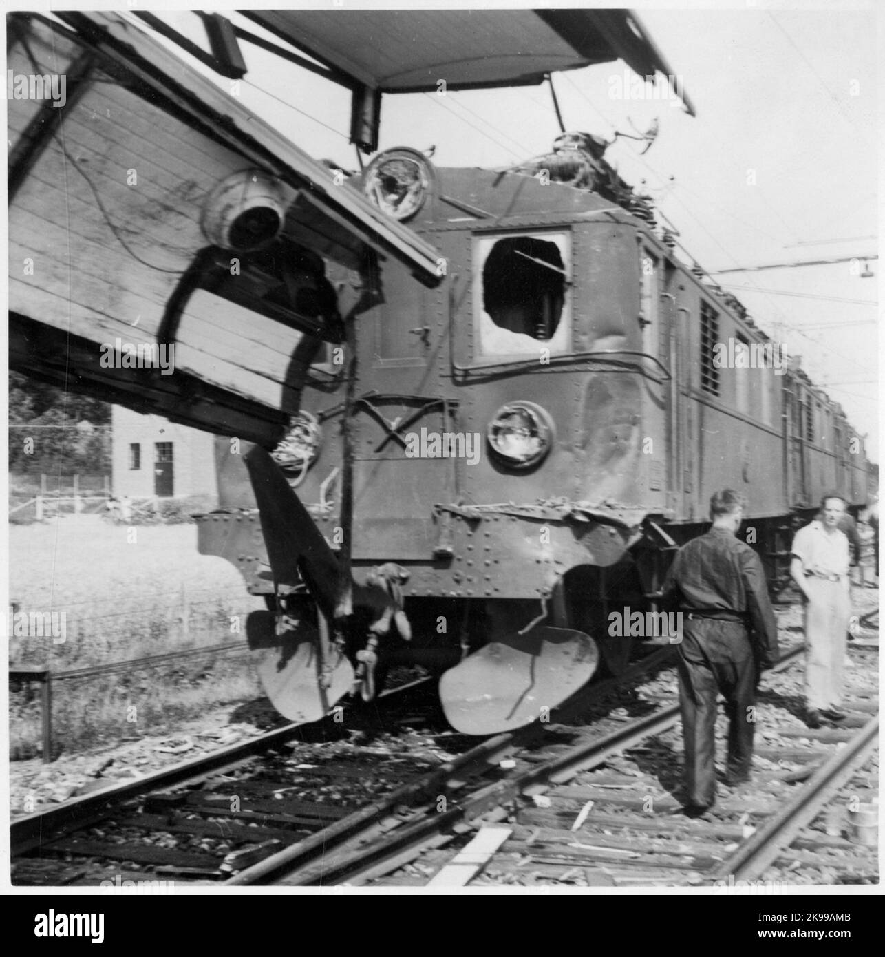The State Railways, SJ D 538. Personnel and electric locomotive and ...