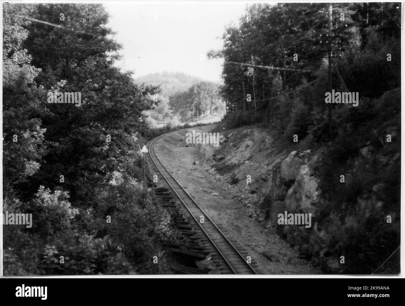 The line south overum. The excavation for the broad track is completed ...