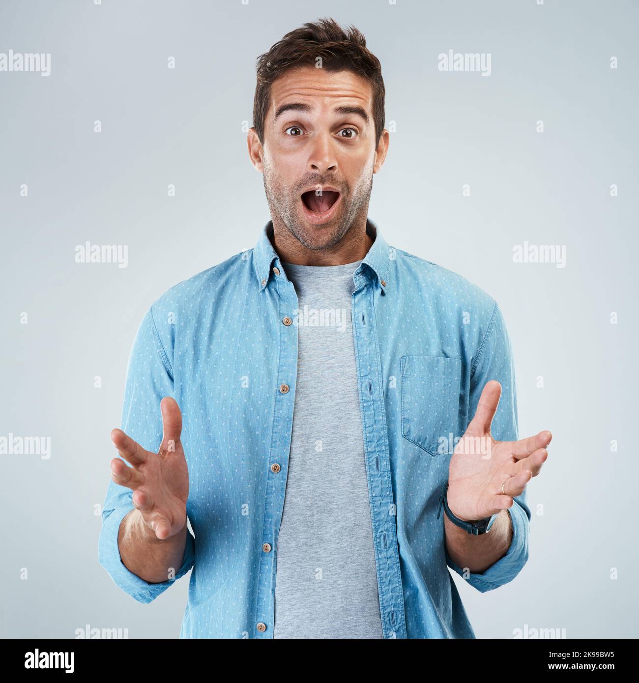 Thats amazing. Portrait of a surprised facial expression standing ...