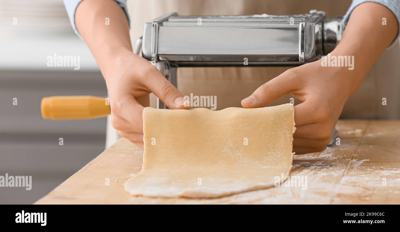 Making pasta device pasta making hi-res stock photography and images ...