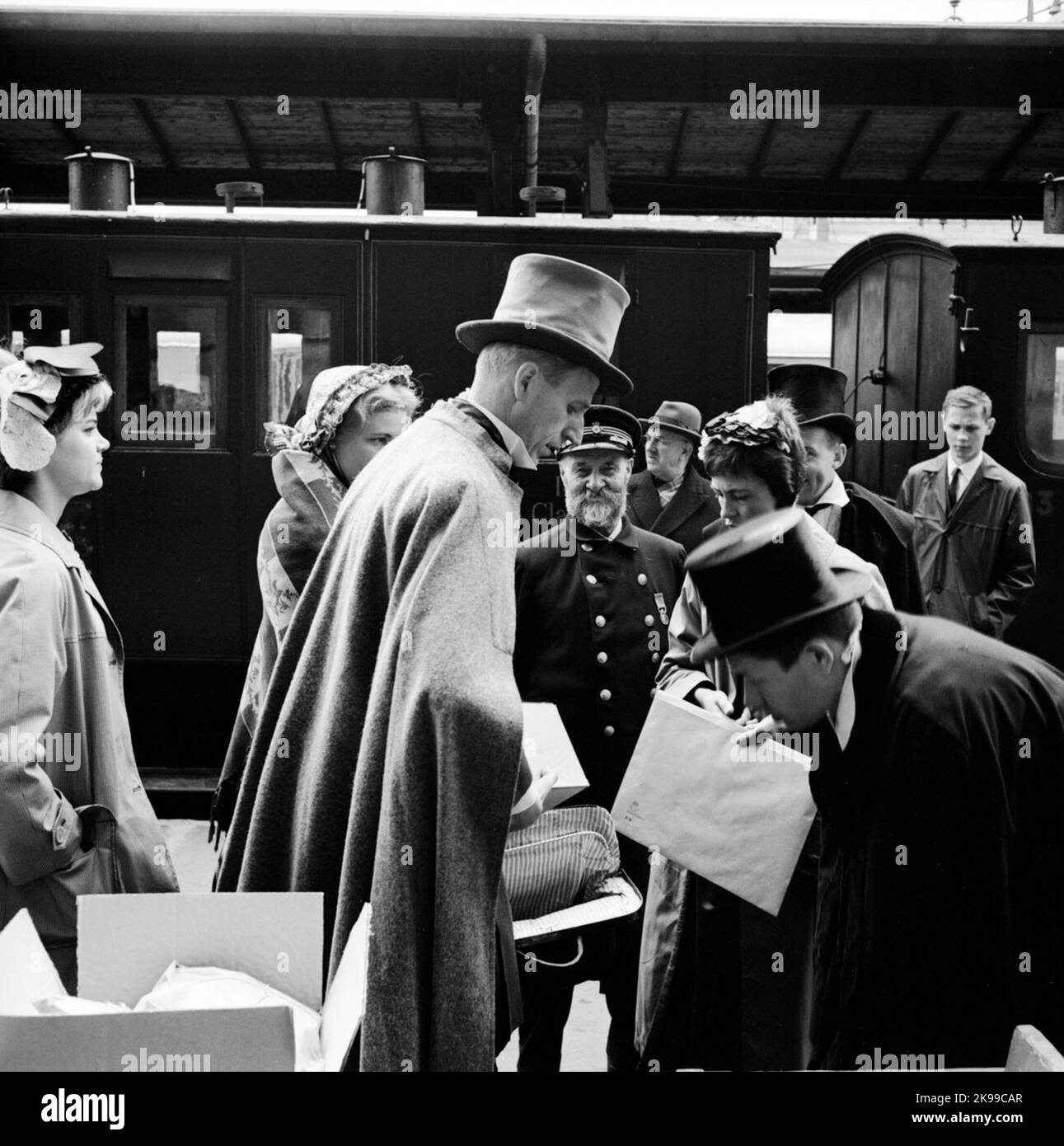 Historical train's journey from Stockholm to Gothenburg for the ...