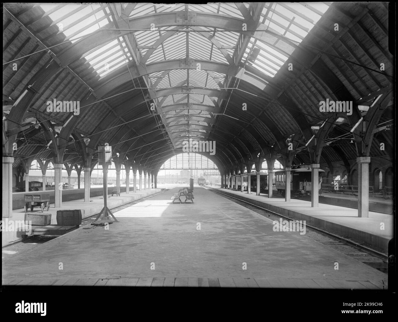 Track halls at Malmö Central Station in the final phase of the ...