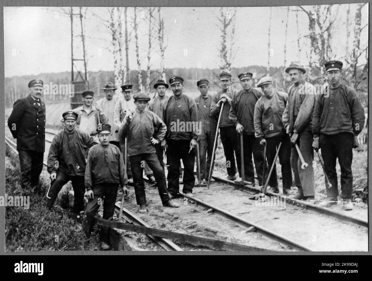 The track department's work team at rail change in Åtvidaberg Stock ...