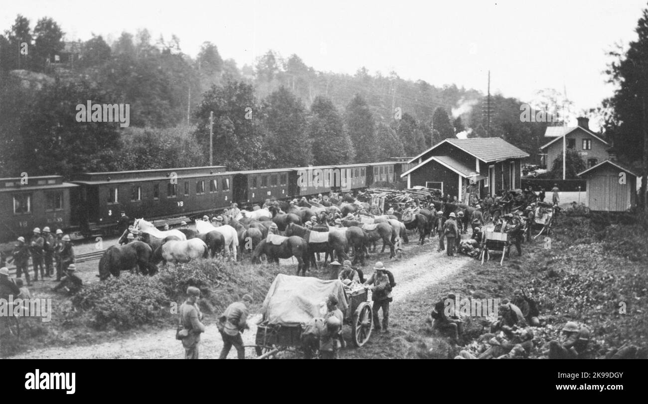 Historical military movement Black and White Stock Photos & Images - Alamy