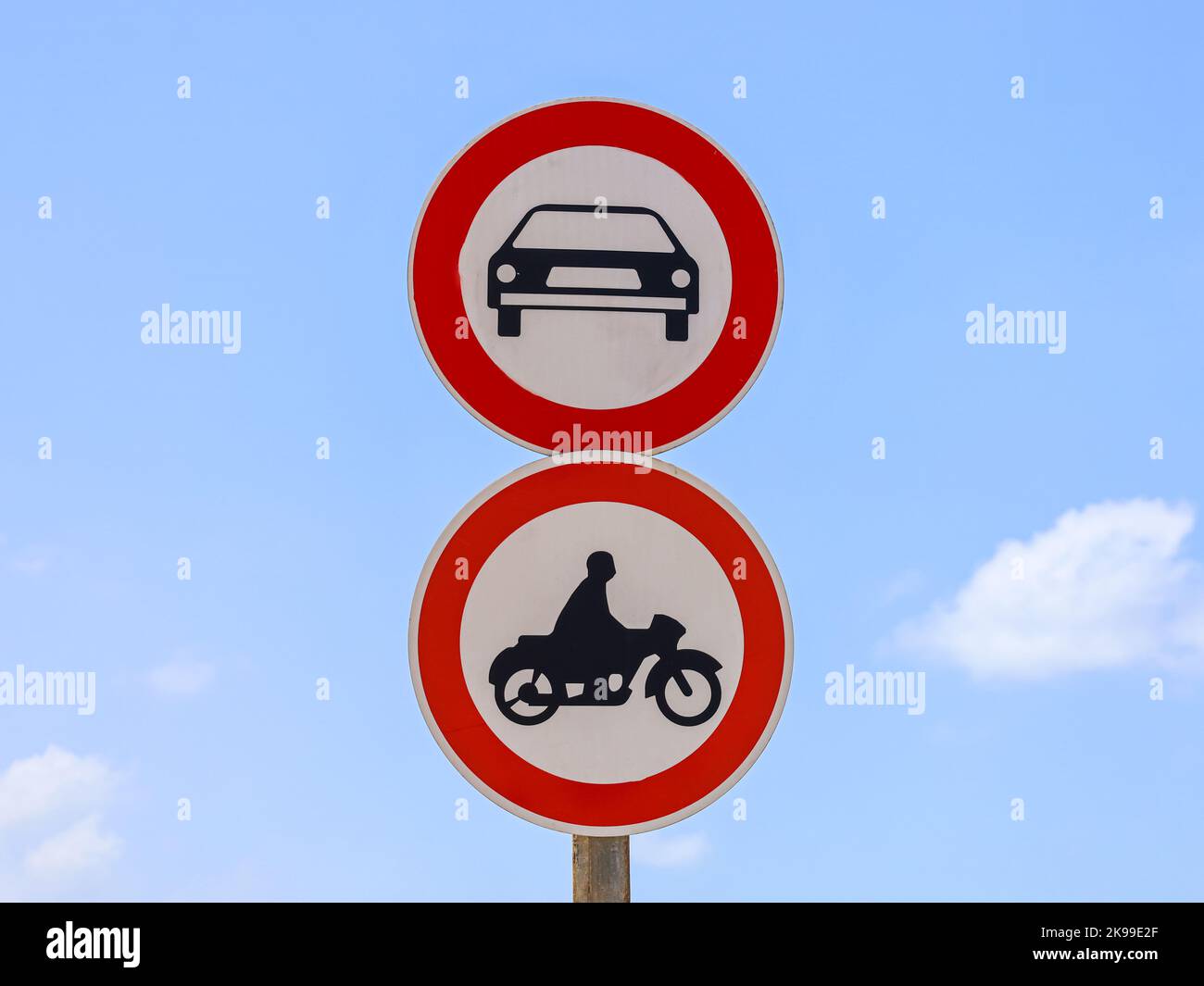 Traffic signs against blue hi-res stock photography and images - Alamy
