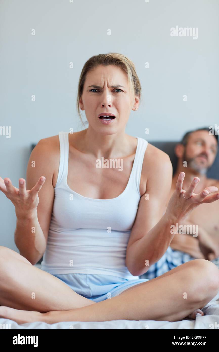 Two women confused man hi-res stock photography and images - Alamy