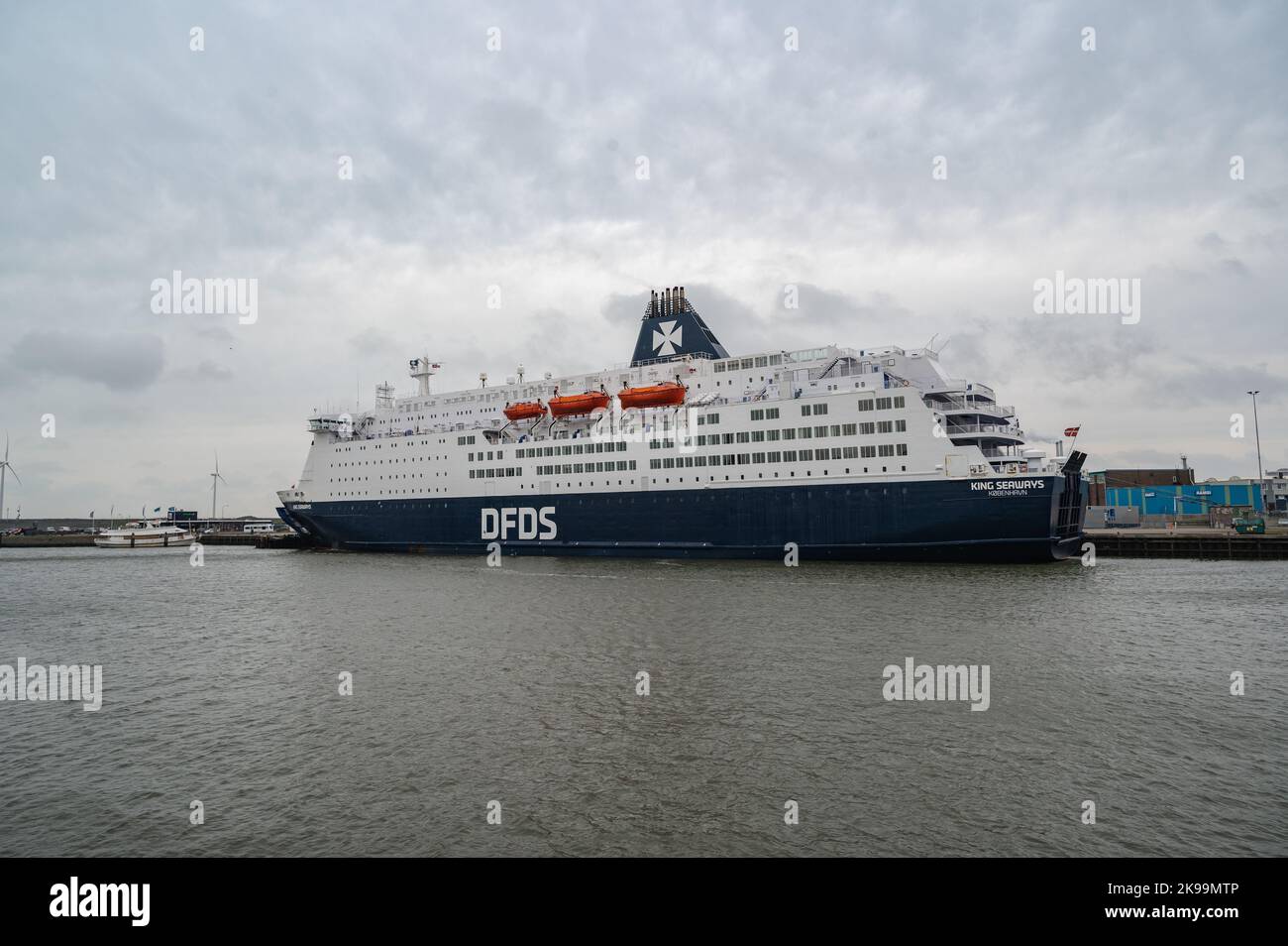 A DFDS Ferry moored in the port of IJmuiden, Netherlands Stock Photo ...