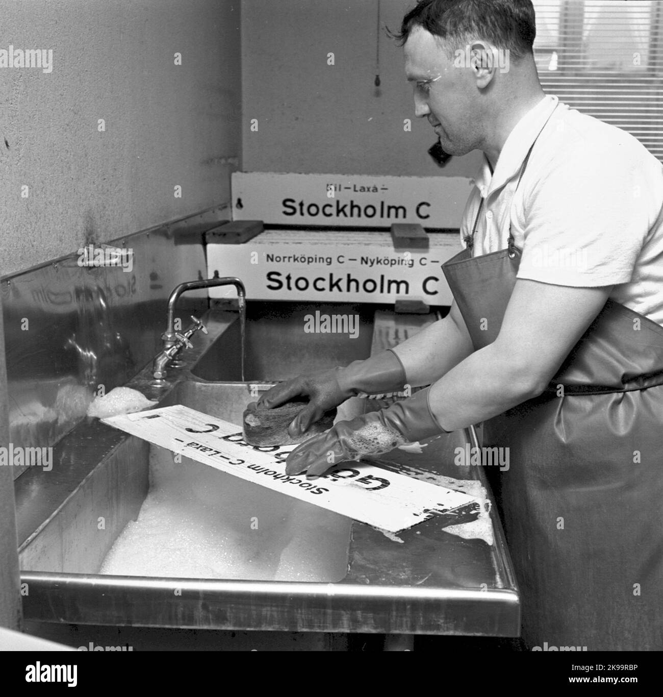 Signs sign Black and White Stock Photos & Images - Alamy