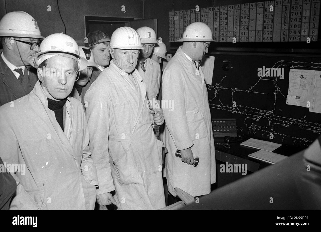 English journalism history hi-res stock photography and images - Alamy