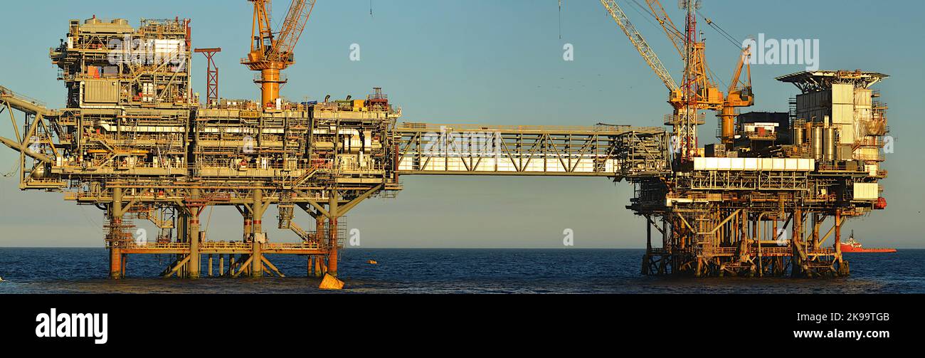 Australia bass strait oil rig hi-res stock photography and images - Alamy