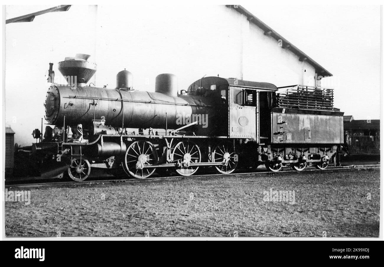 Steam locomotive with wood burning, State Railways, SJ L11 1572. Origin ...