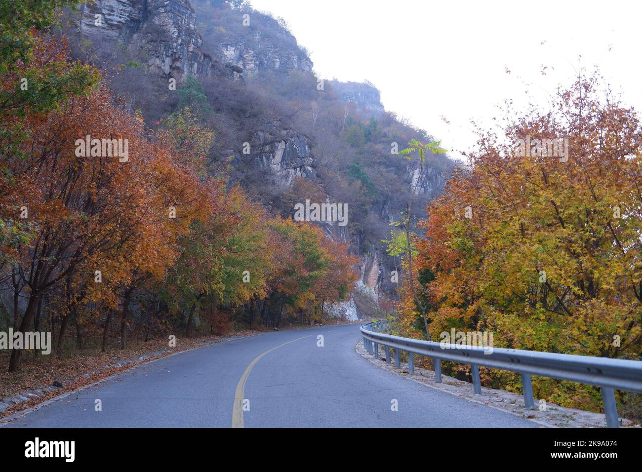 With meandering roads and colorful views beside, Hongjing road, the ...