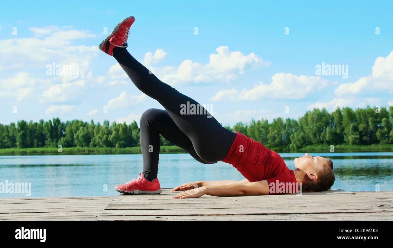 Jumping lunges hi-res stock photography and images - Alamy
