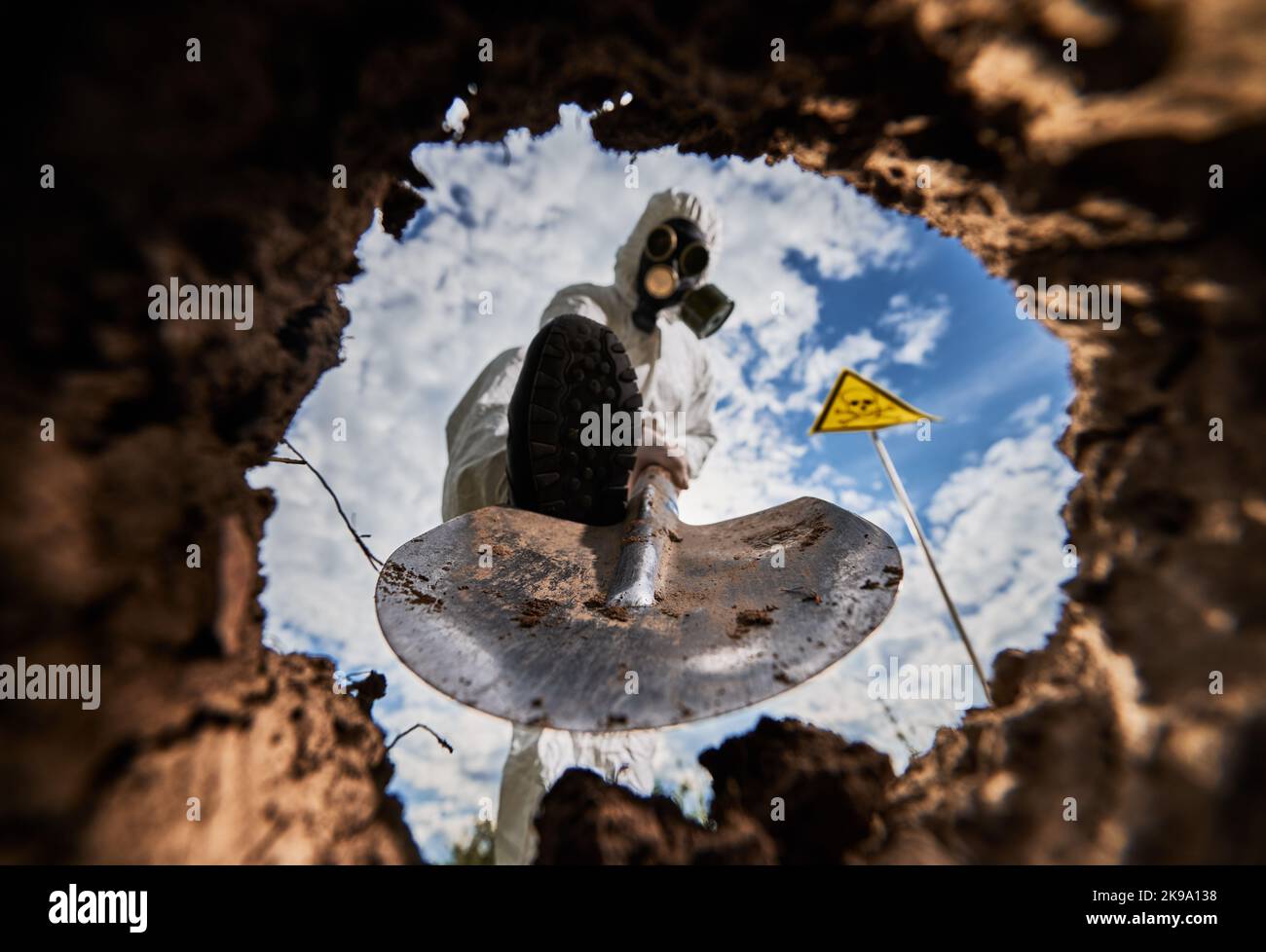 Crisis scientist hi-res stock photography and images - Alamy