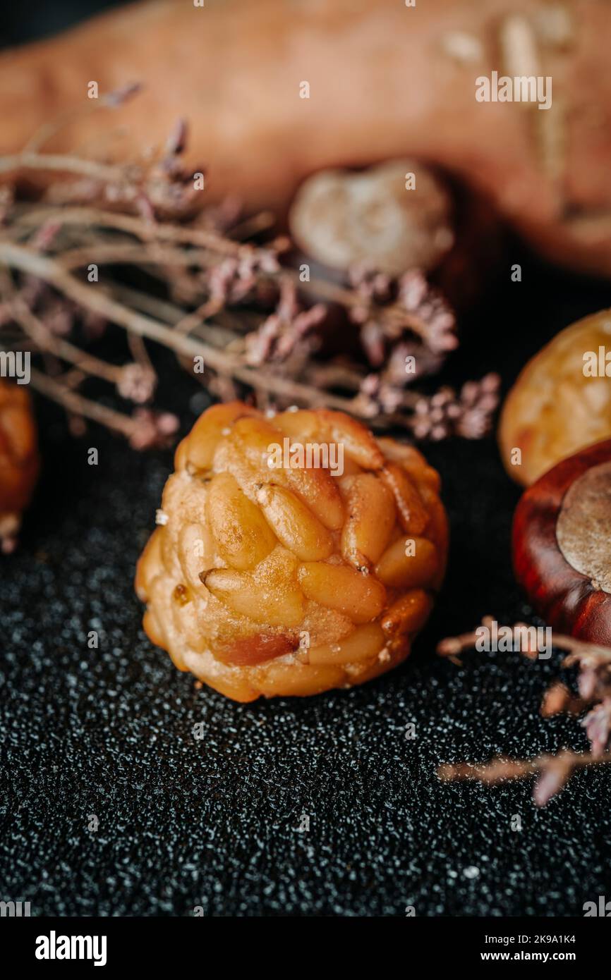 Pinyons hi-res stock photography and images - Alamy