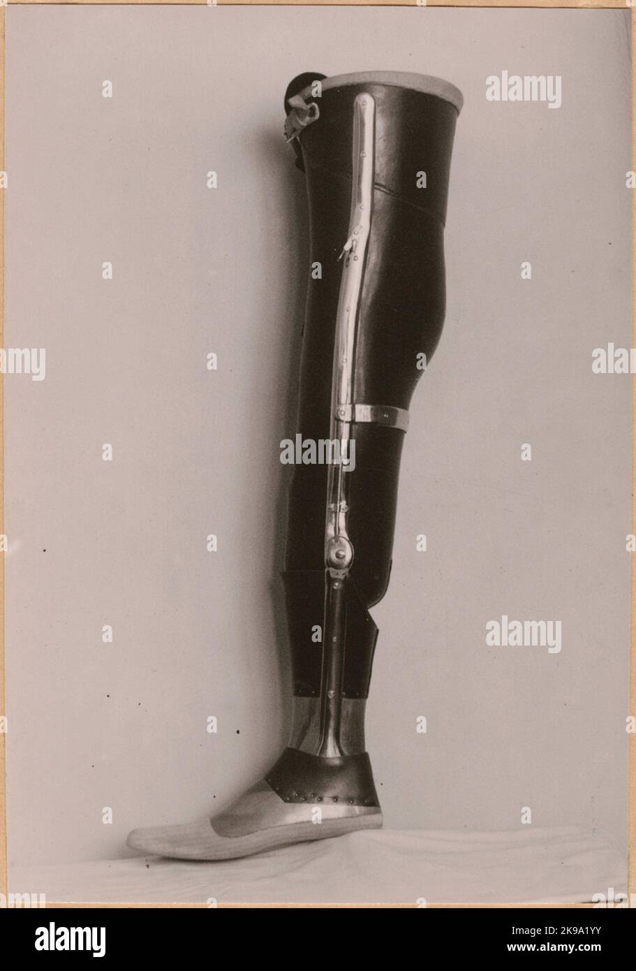 Photography from "An account of manufacturing at the State Railway's ...