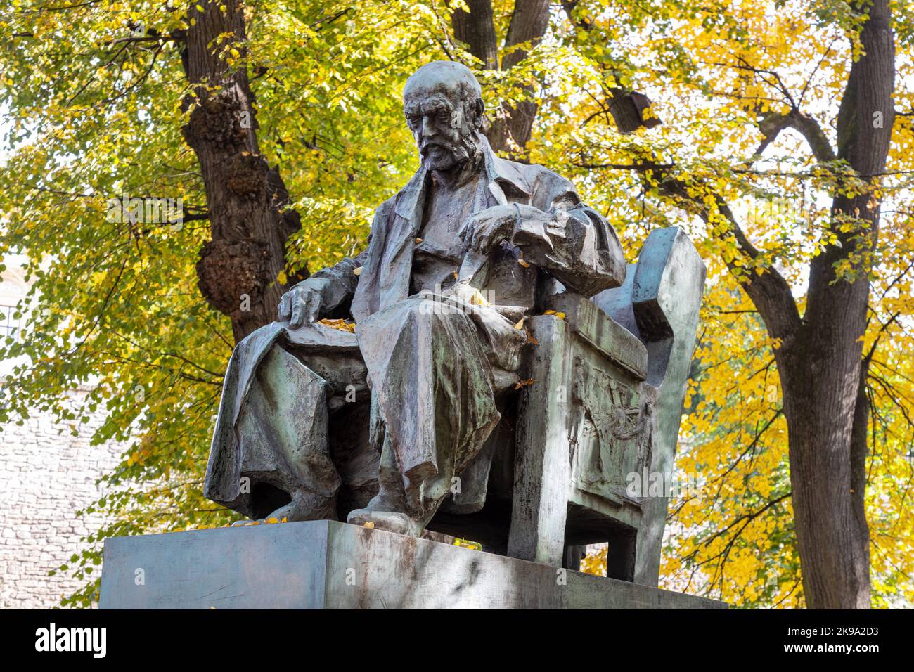 Socha Aloise Jiráska (1959, Vincenc Makovský), Litomysl, Ceska ...
