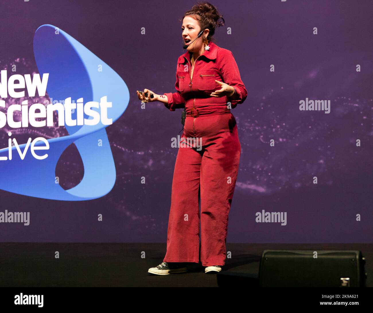 Emma Osborne talking about gravitational waves and how their detection ...