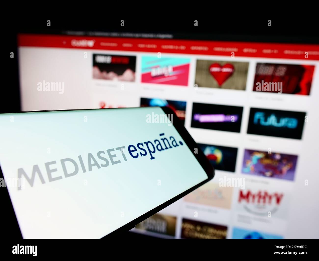 Telecinco logo hi-res stock photography and images - Alamy