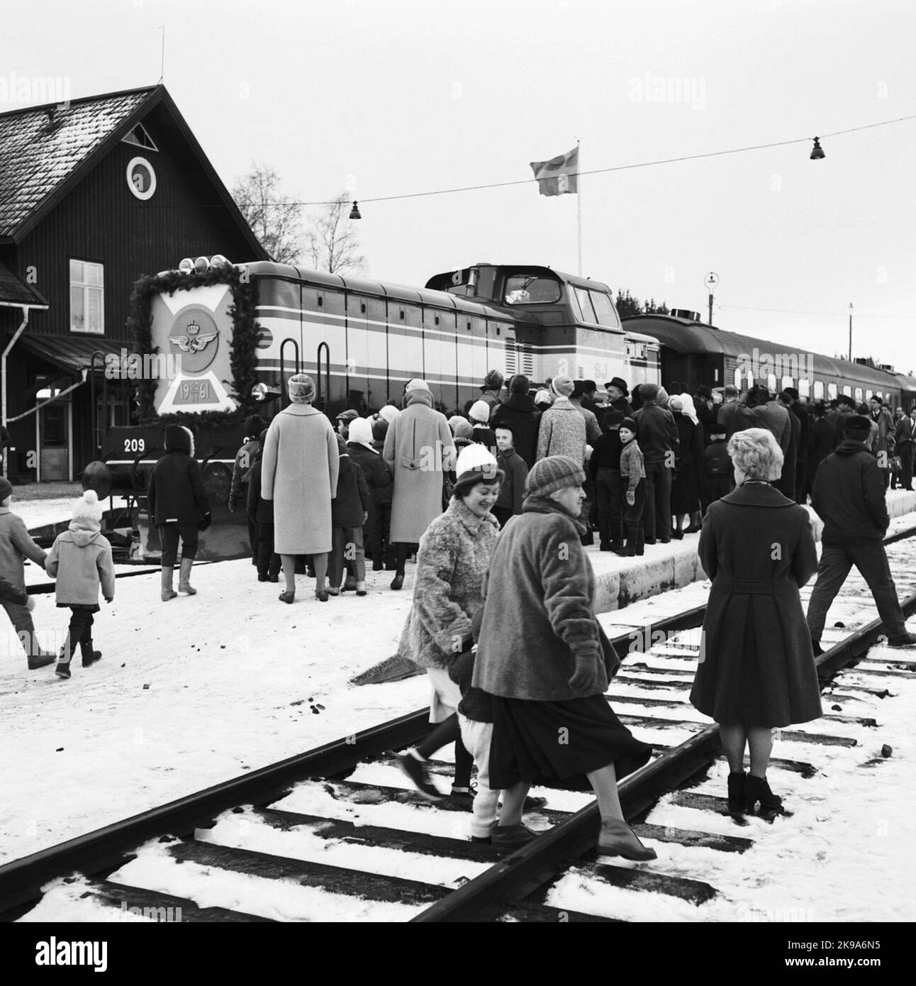Inauguration Morjärv-Kalix. SJ T43 209 Stock Photo - Alamy
