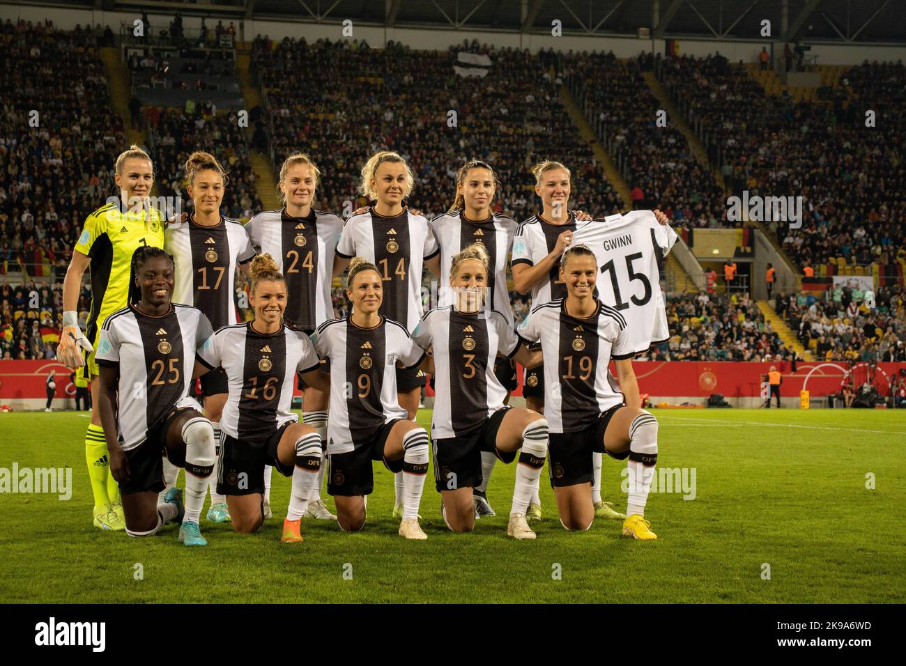 Mannschaftsfoto hi-res stock photography and images - Alamy