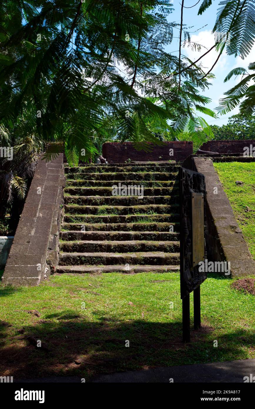 The History of Manila's Walled City of Intramuros, Manila, Philippines ...