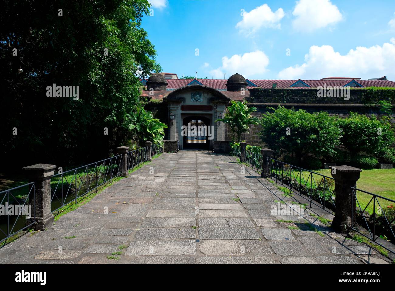 The History of Manila's Walled City of Intramuros, Manila, Philippines ...
