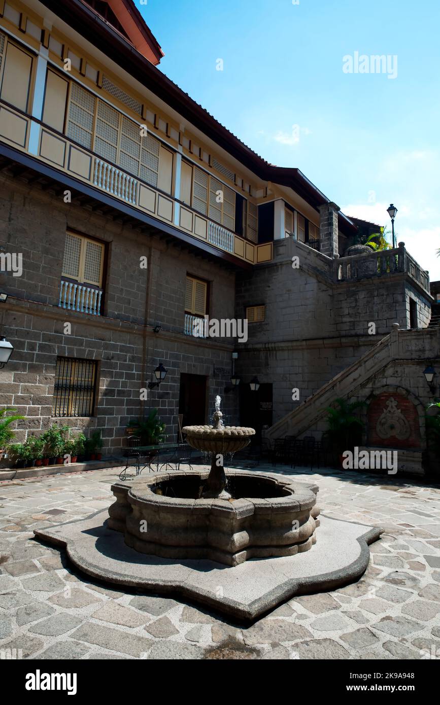 The History of Manila's Walled City of Intramuros, Manila, Philippines ...