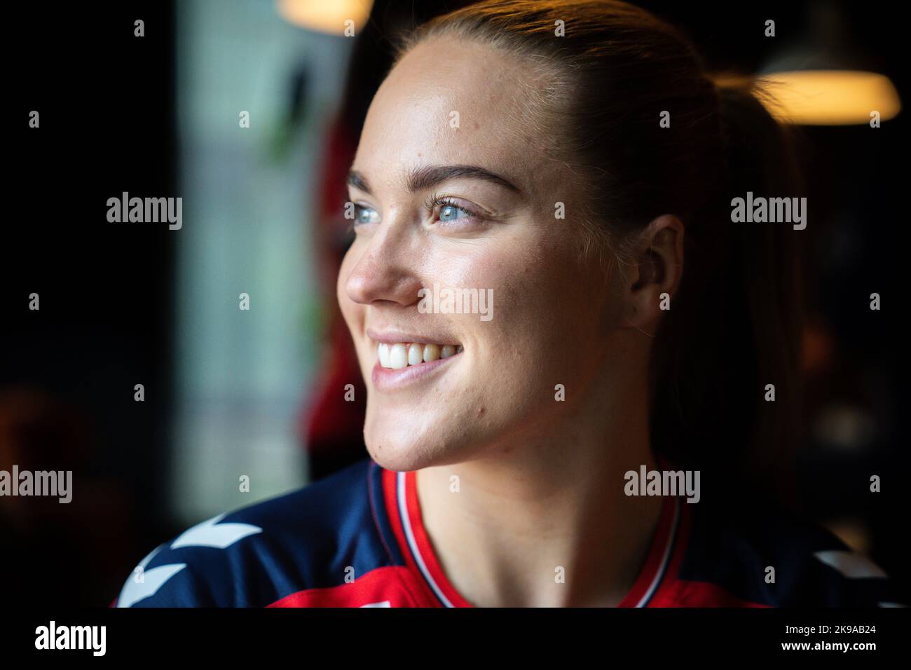Stavanger 20221026.Malin Aune and the rest of the Norwegian handball ...