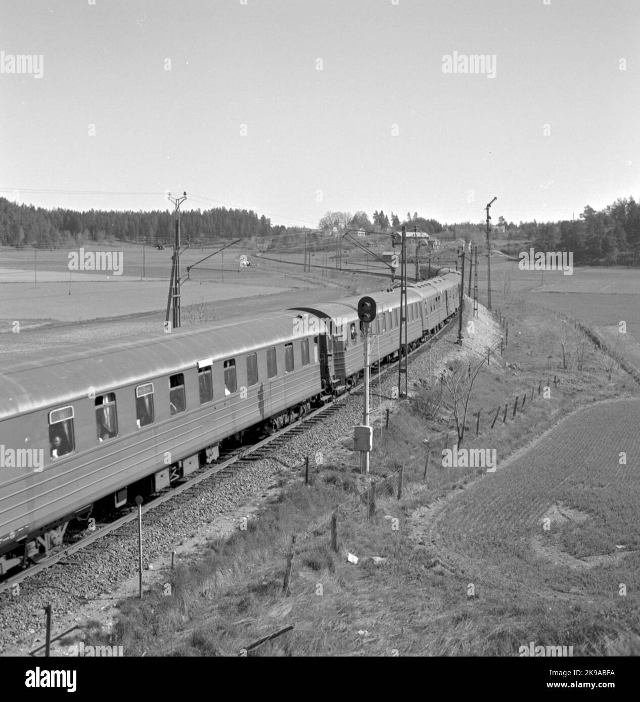 Fast operation Black and White Stock Photos & Images - Alamy