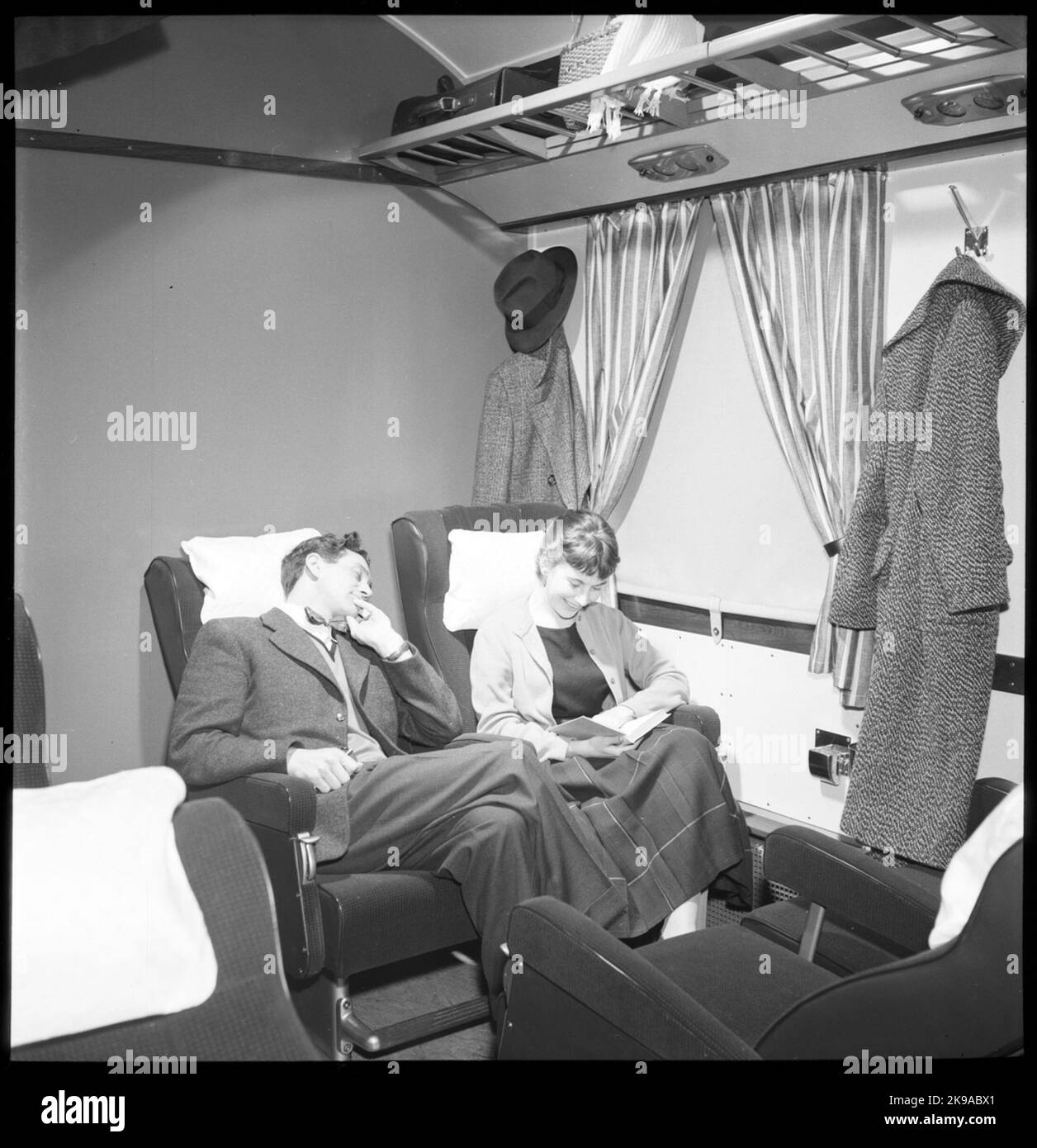 In 1955 SJ rebuilt six CO4 wagons. The wagons got Littera Bo10A and a ...