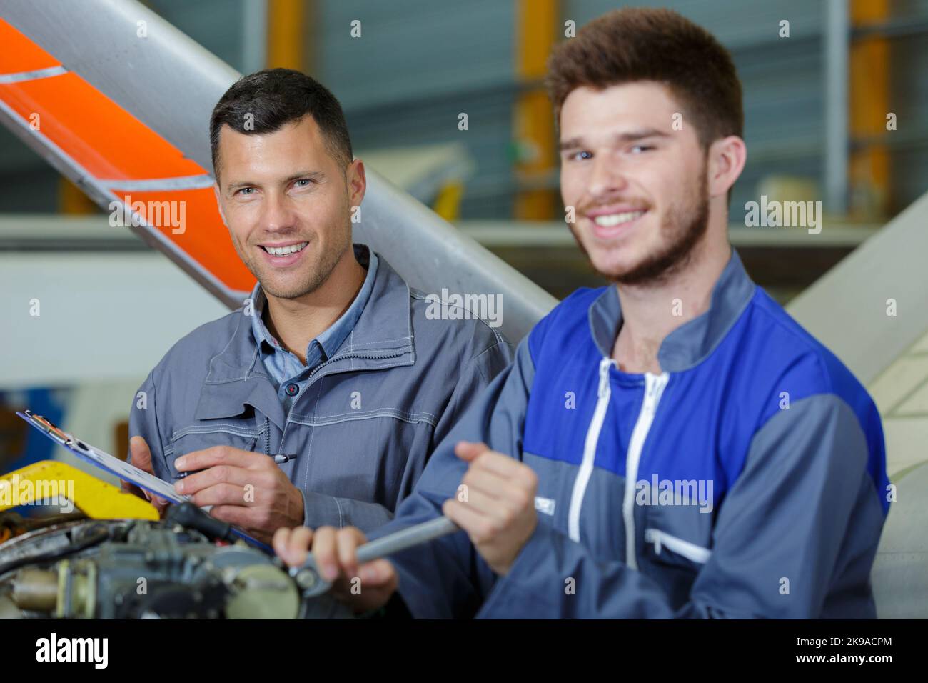 Pilot co pilot working in hi-res stock photography and images - Alamy