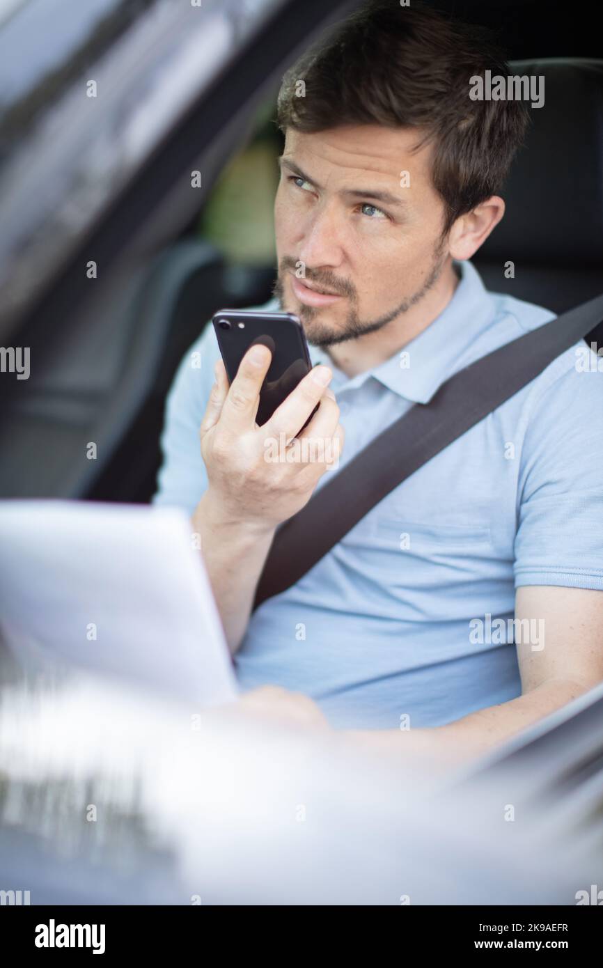 Male driver talking car window hi-res stock photography and images - Alamy