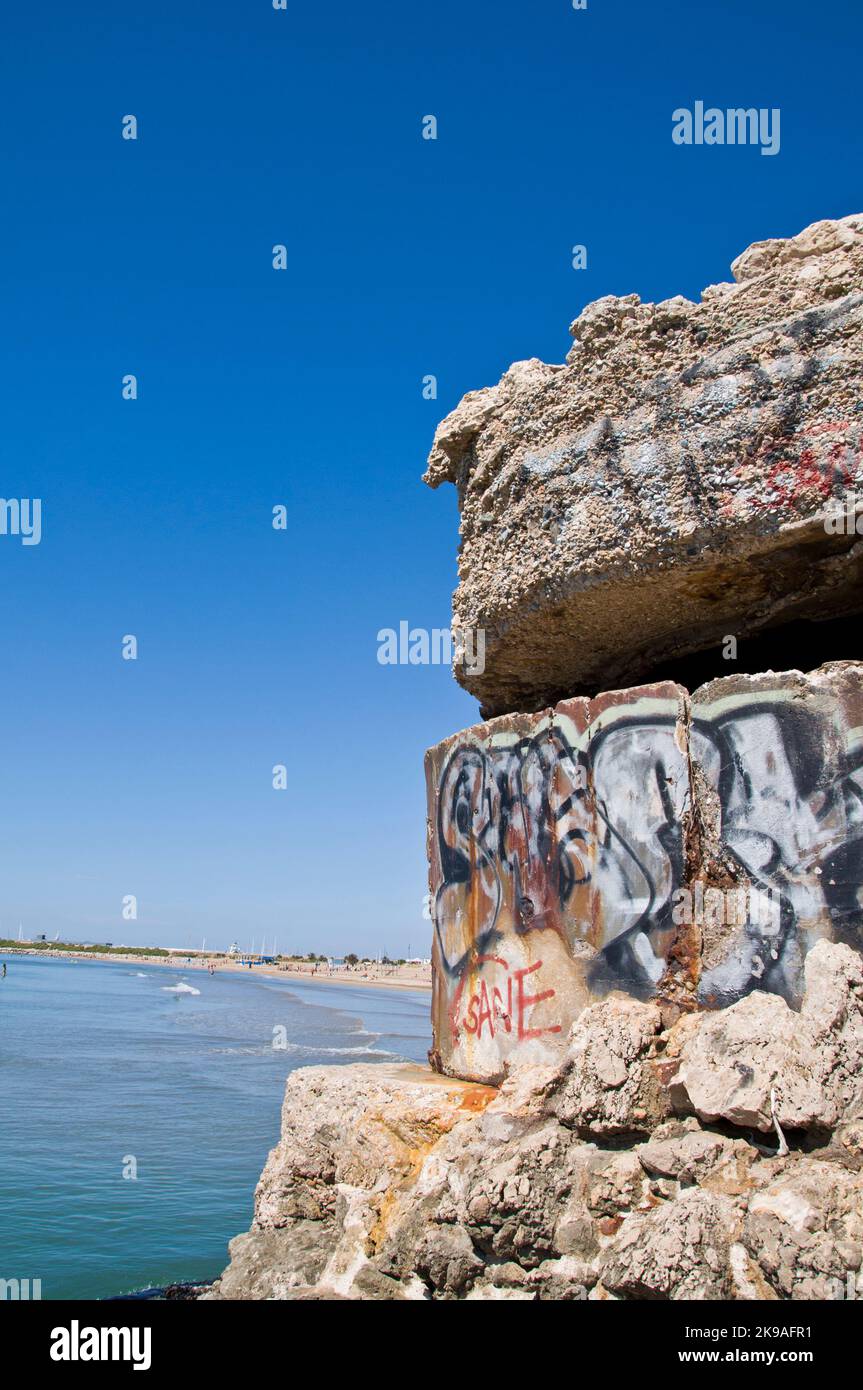 Bunker guerra civil espanola hi-res stock photography and images - Alamy