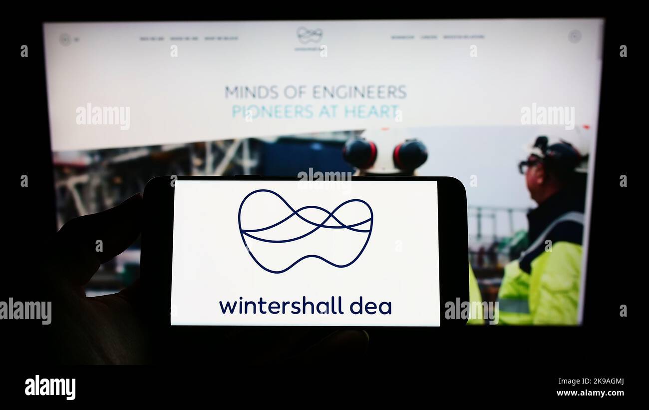 Wintershall dea logo hi-res stock photography and images - Alamy