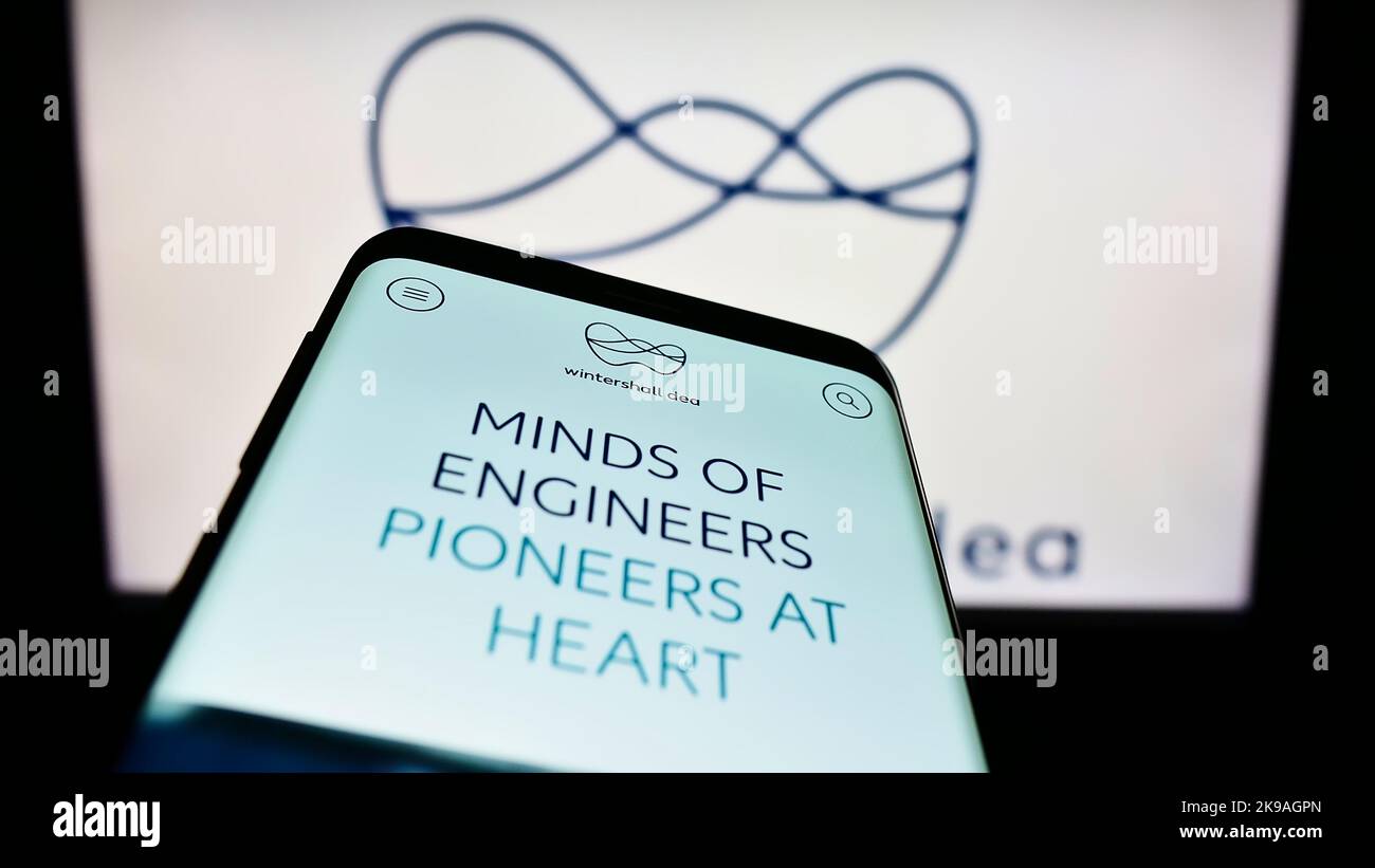 Wintershall dea logo hi-res stock photography and images - Alamy