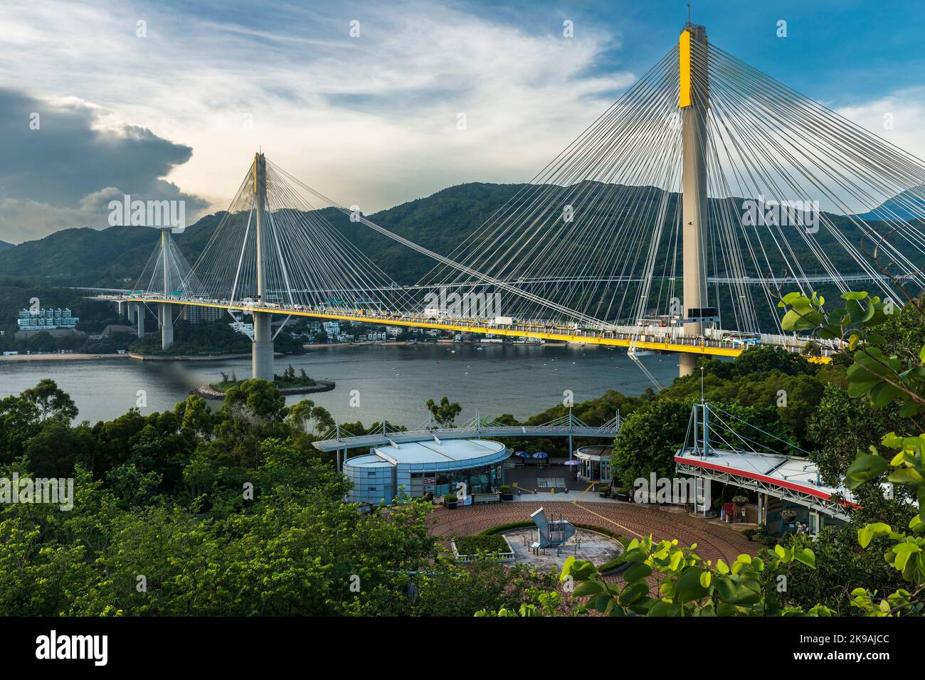 Cable stay bridge engineering hi-res stock photography and images - Alamy