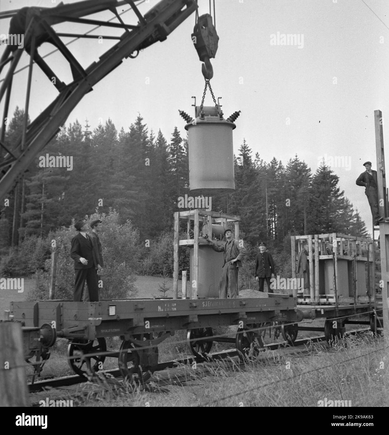Electrification of the Line Ång-Sundsvall. Mounting workload of suction ...