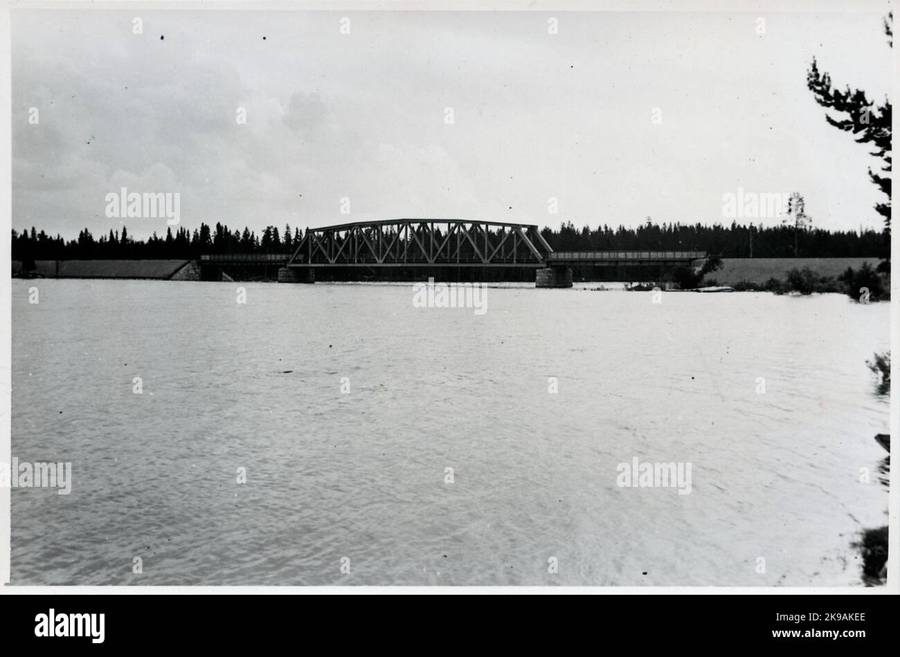 Bridge building over the Skellefte River at Slagnäs on the line between ...