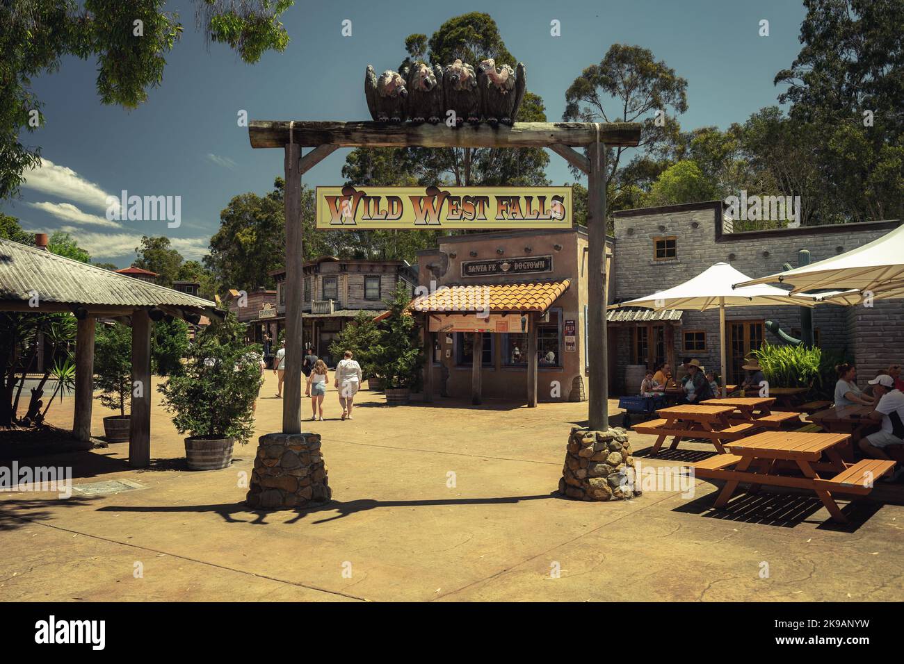 Queensland gold coast roller coaster hi-res stock photography and ...