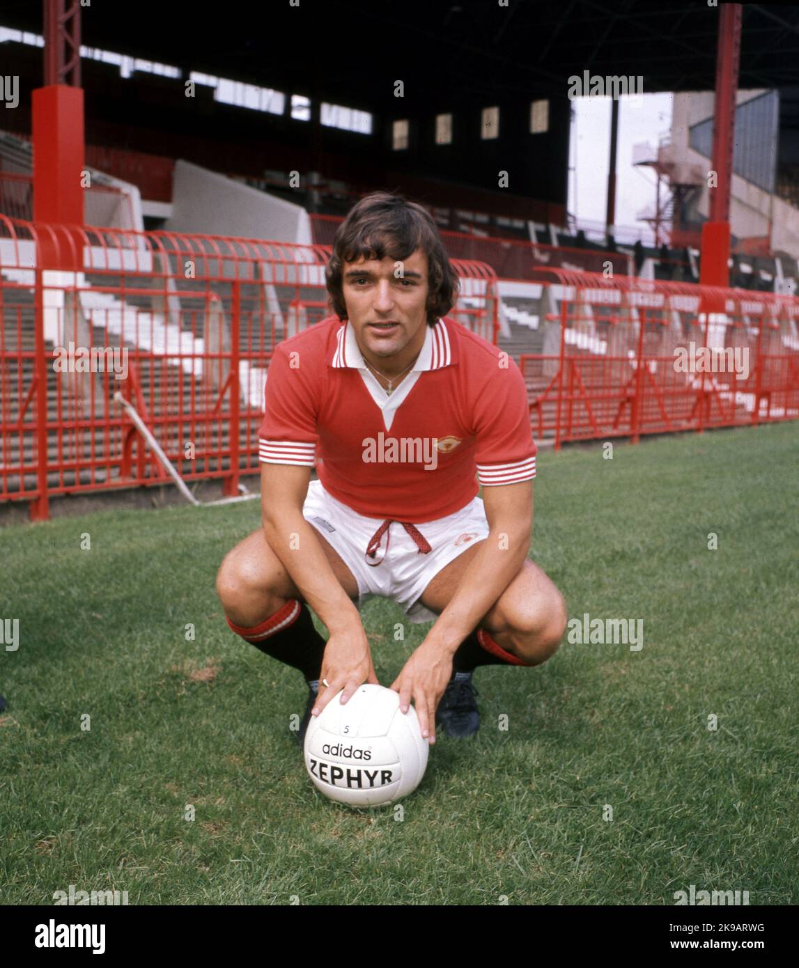 Lou macari manchester united hi-res stock photography and images - Alamy