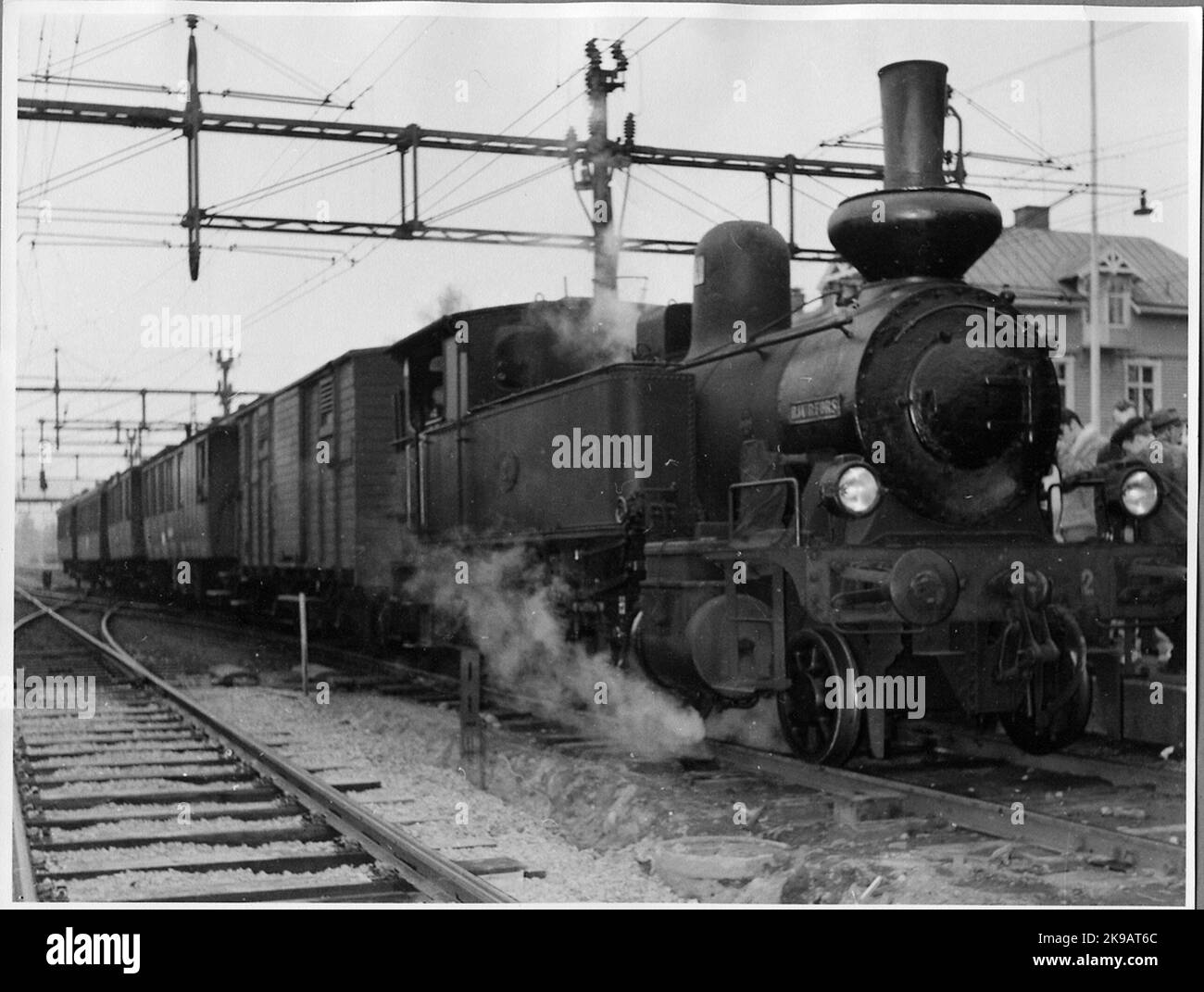 The last train for Krylbo - Norberg's railway arrives Krylbo. KNJ X2 2 ...