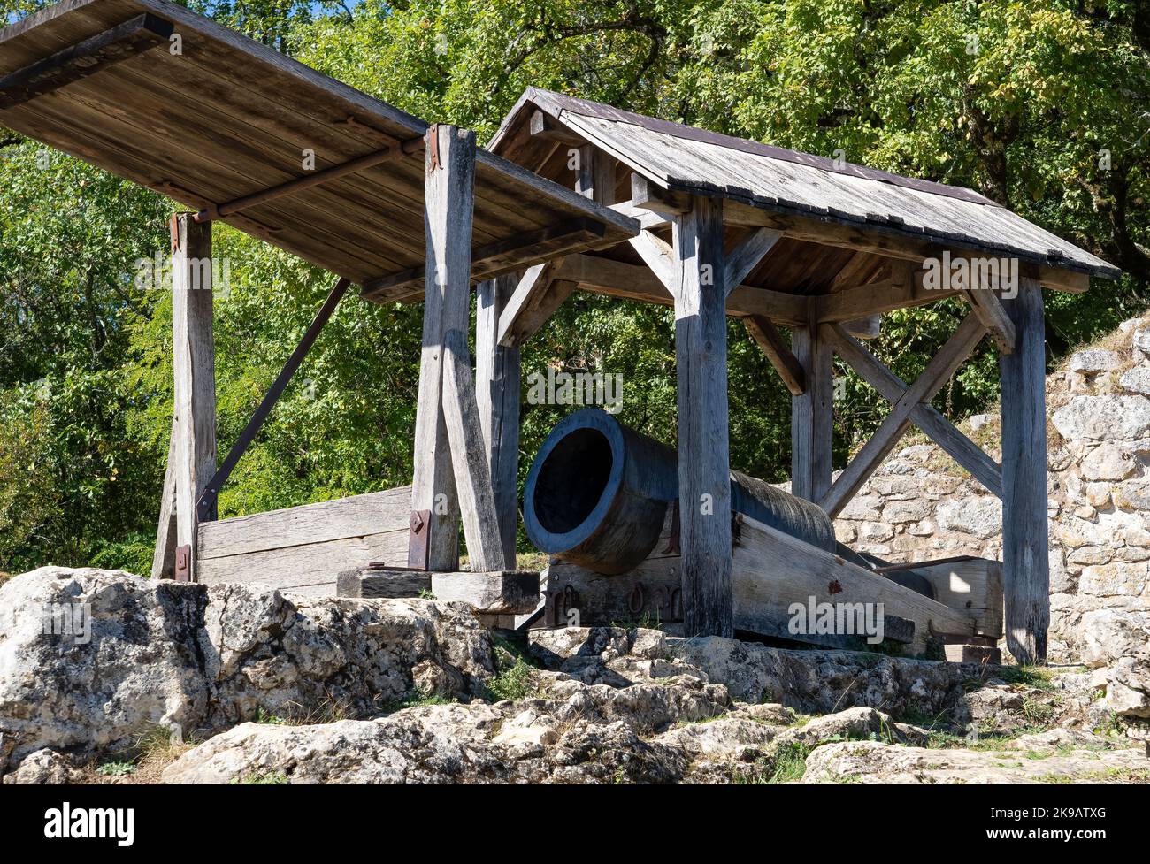re-manufactured weaponry from the 13th century at Chateau Castelnaud-la ...
