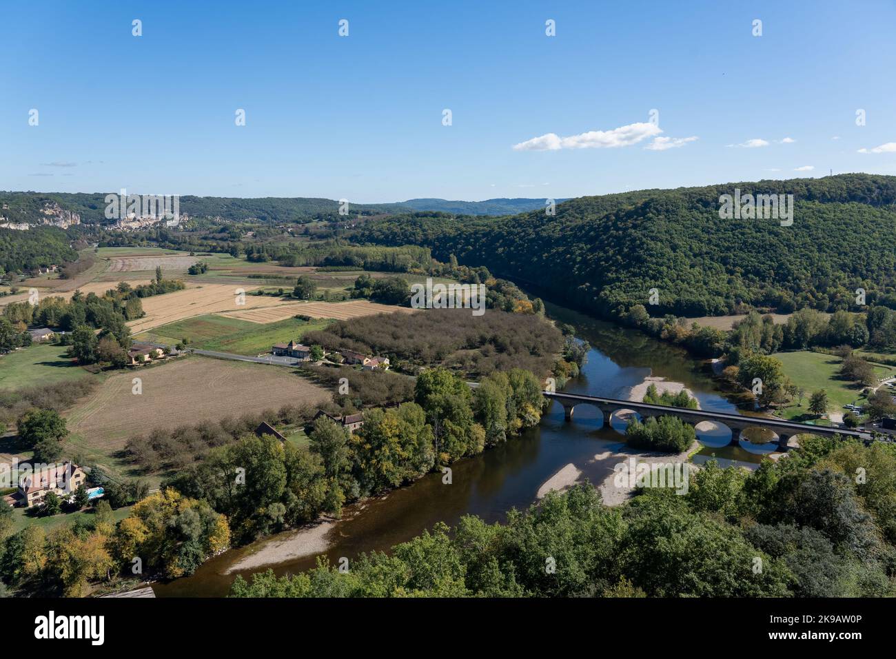 Arched road bridge hi-res stock photography and images - Alamy