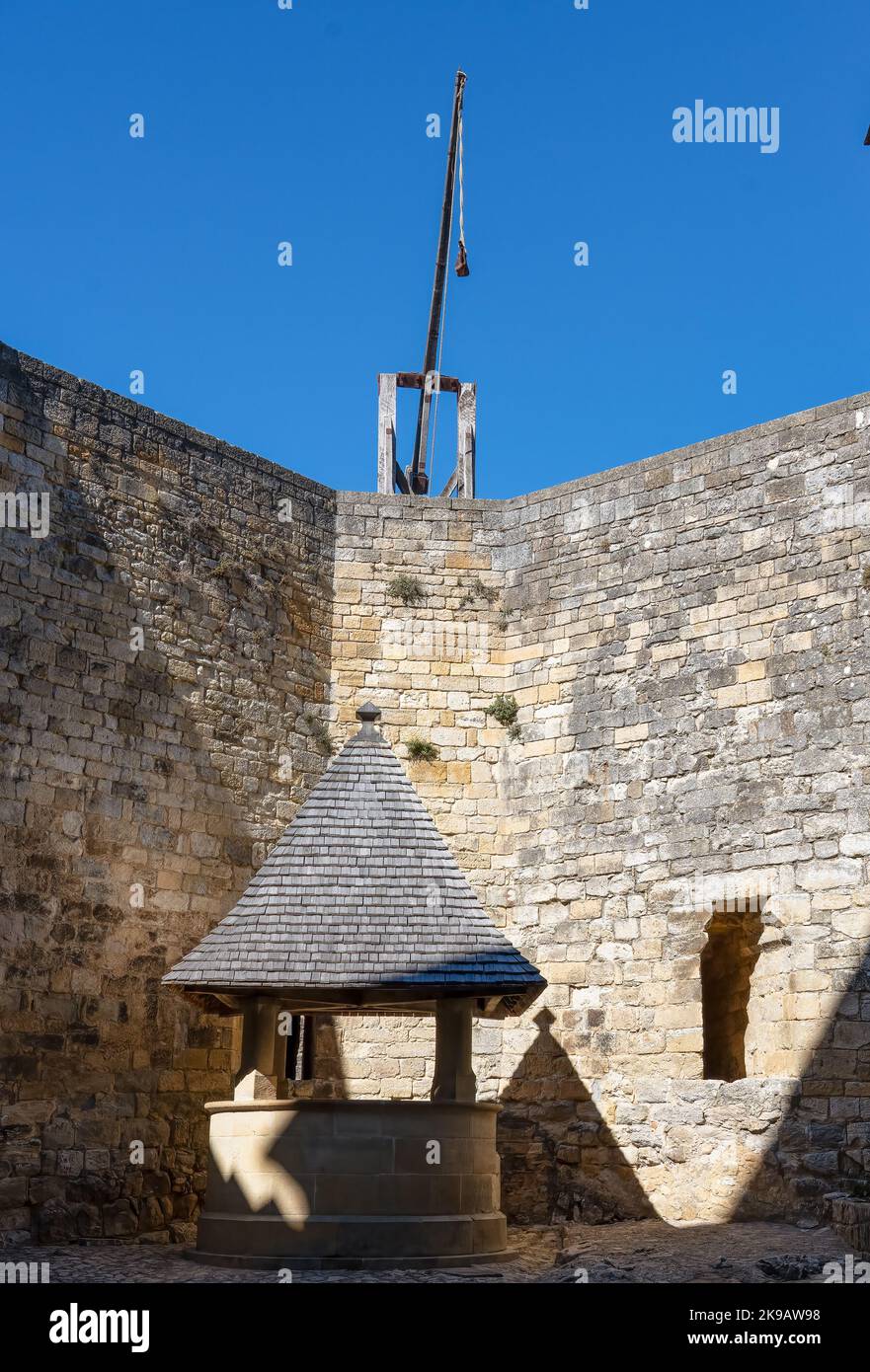 the water well inside Castelnaud-la-Chapelle, 13th century Chateau ...