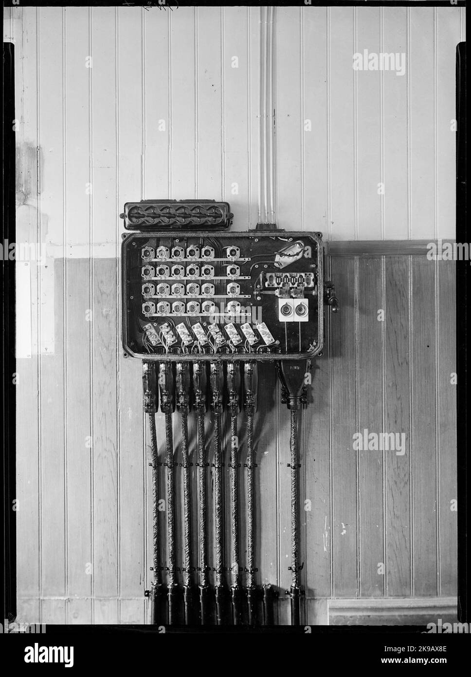 Electrical signals hi-res stock photography and images - Alamy