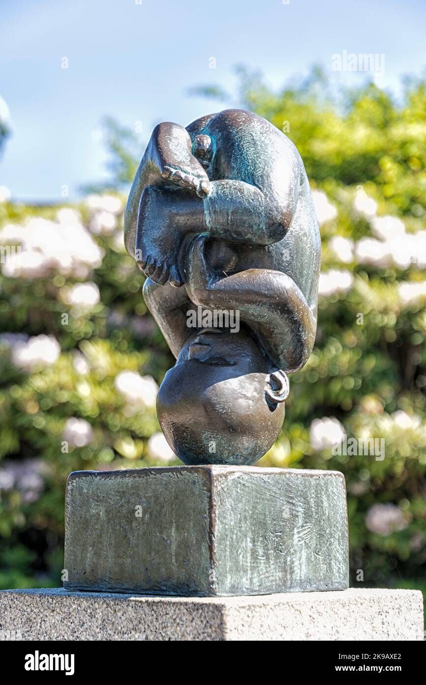 At Vigelandsanlegget a bronze sculpture shows a baby standing on his ...
