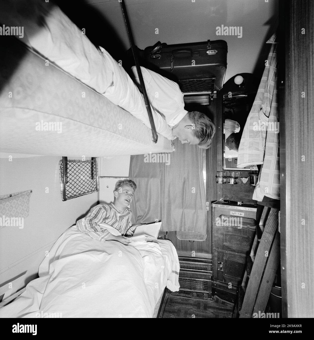 State Railways, SJ Train Home. Interior, sleeping compartment Stock Photo - Alamy