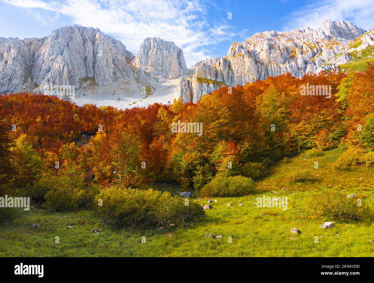 Monte Velino (Italy) - The landscape summit of Mount Sirente, one of ...